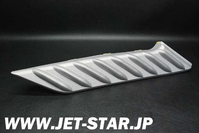 Used 269001293 RH KNEE PAD [X709-026]